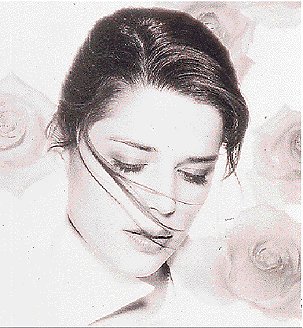 Neve Campbell(I think her nicest pic)