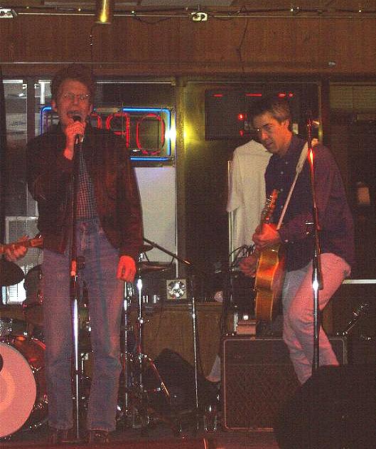 Keith Lilly and Steve Pearson of the Heaters jam w/ HiWatt