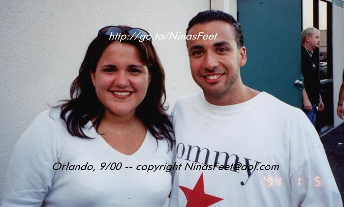 Amanda and her man at Transcon in October 00 before Howie's tour
