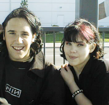 justin is soo kewl i love him soo much hehe