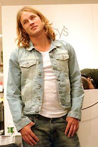 Travis Fimmel FanSite- SF Gate Magazine 11/14/01