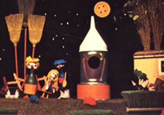 button moon family