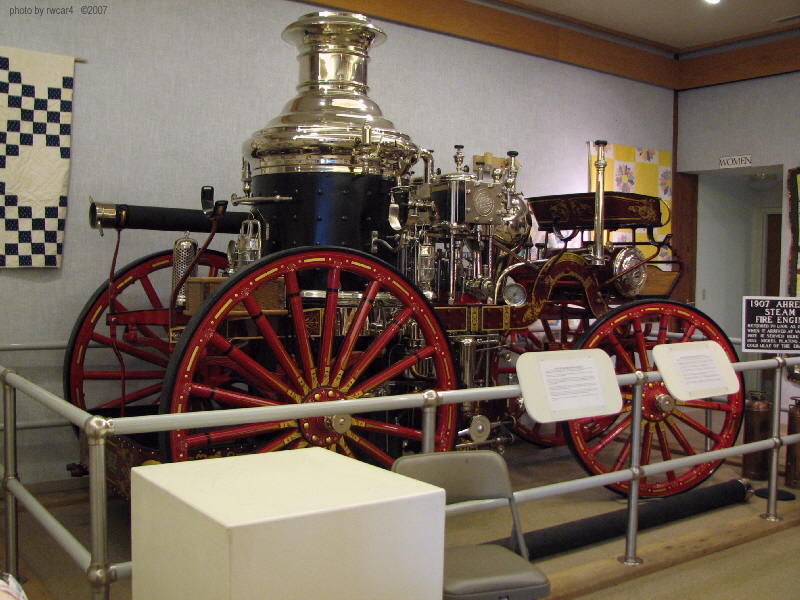 Fire Truck Photos and Picture by rwcar4