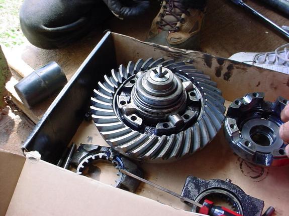 Detroit Locker in the Nissan H233B