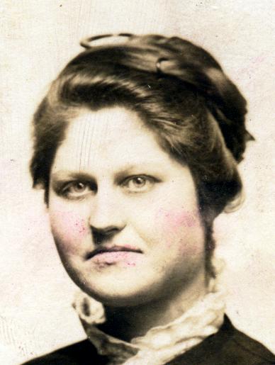 Leigh Spangler's Instagram, Twitter & Facebook on IDCrawl