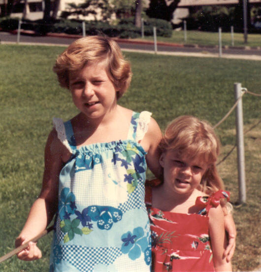 Lisa & Sarah in Hawaii 1984