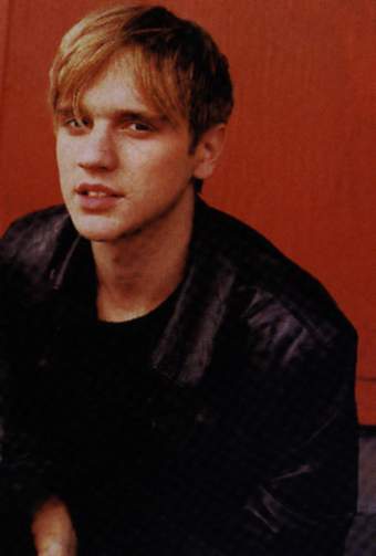 Devon Sawa is Hot