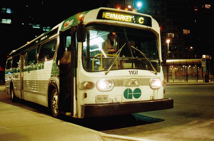 Wow blue sky! Markham transit 2017 lays over at Markville Mall. March 1999.