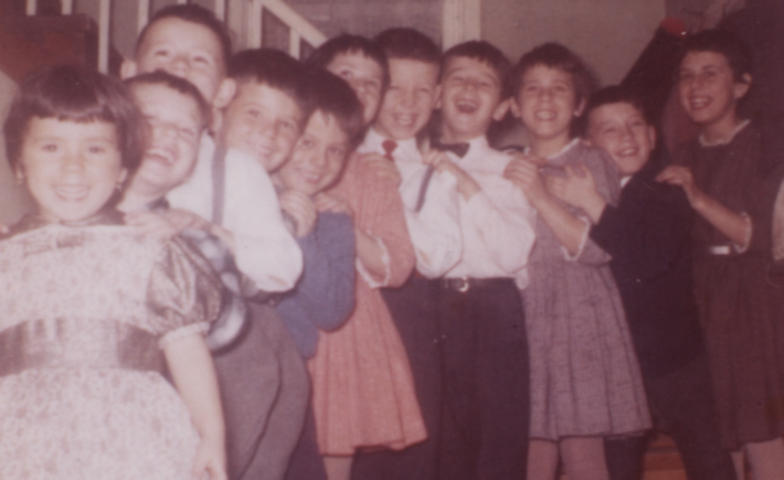 Dans l'ordre: Marie, Marco,Ronald, André, Robert, Cami, Luc, Marcel ...