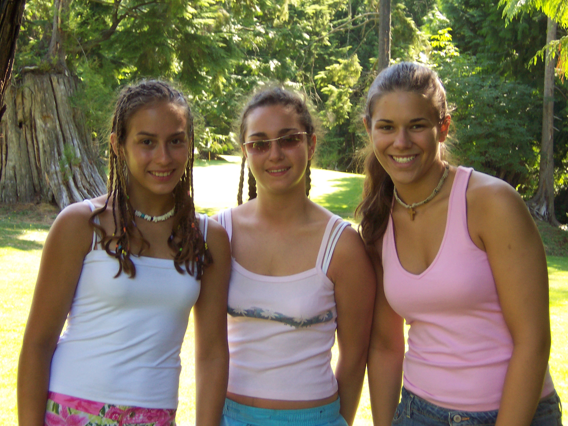 Lea and sister holiday inn картинки