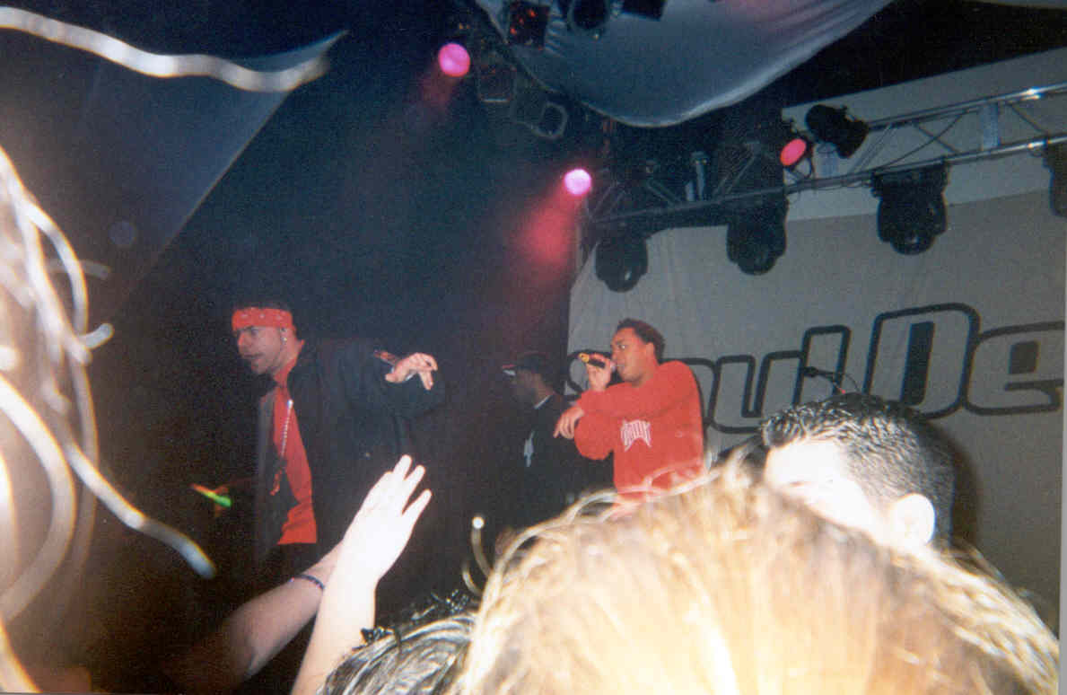 Official pix | Fan pix | Autographs