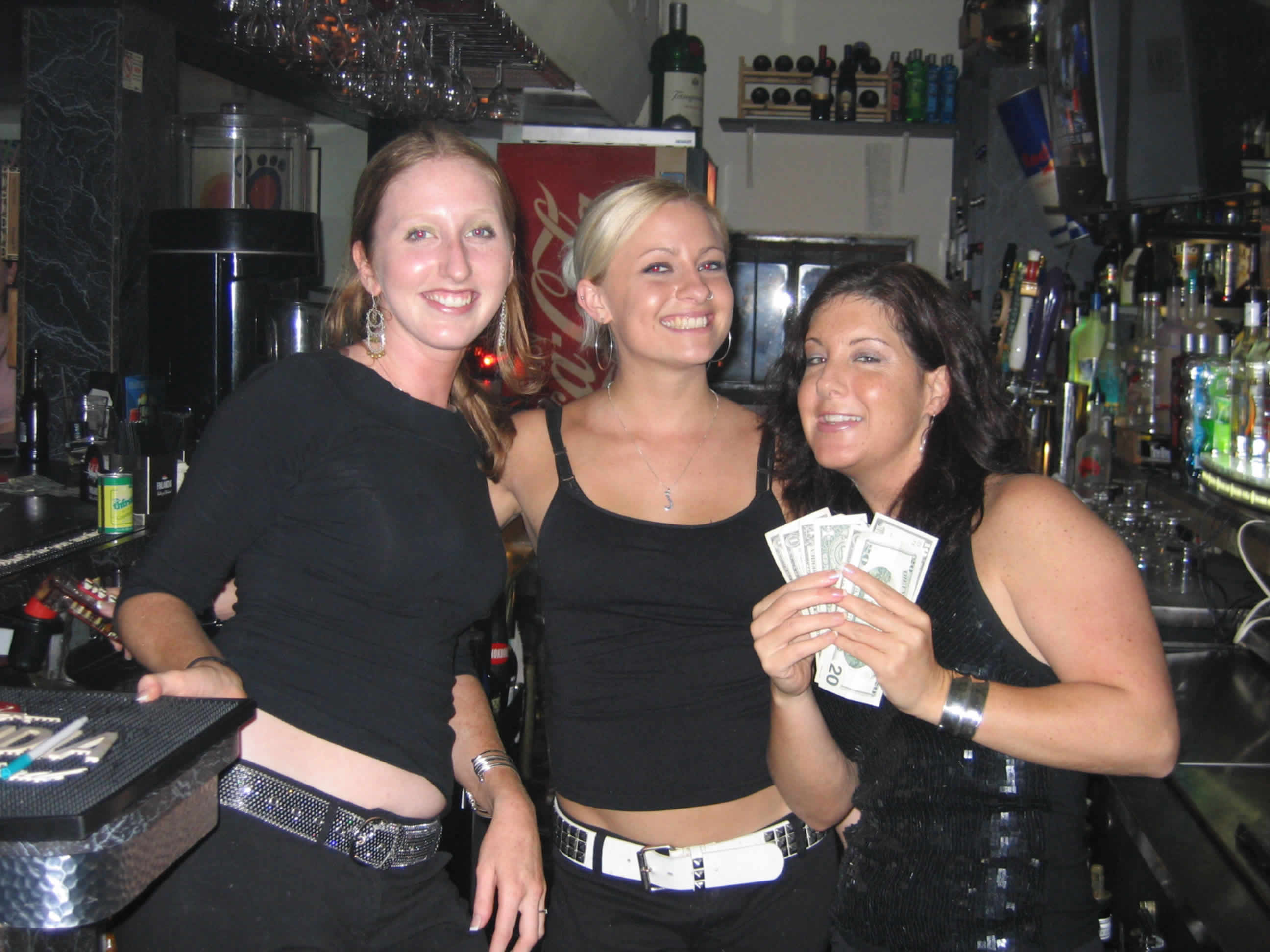 H2O Restaurant & Bar