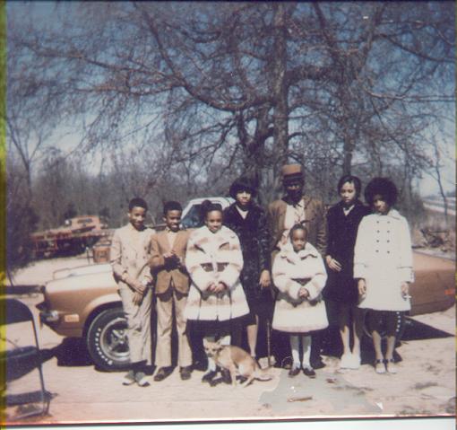 THE WHOLE WALLACE/ELLIS FAMILY