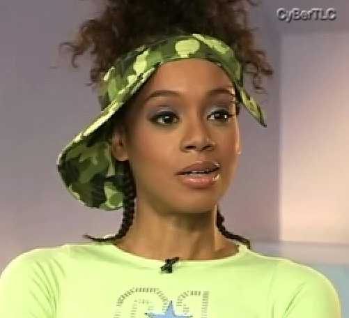 Left Eye Gallery Twenty-Five