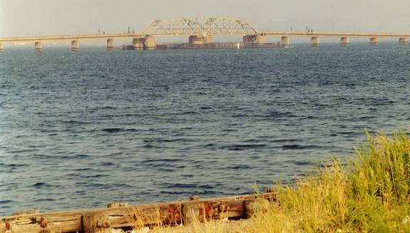 Jeff's Expressways Site Photo Gallery: Broad Channel Bridge