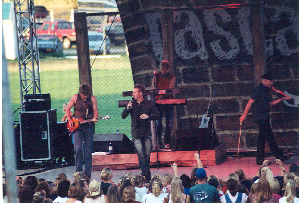 Rascal FLatts-Oklahoma-Texas Line