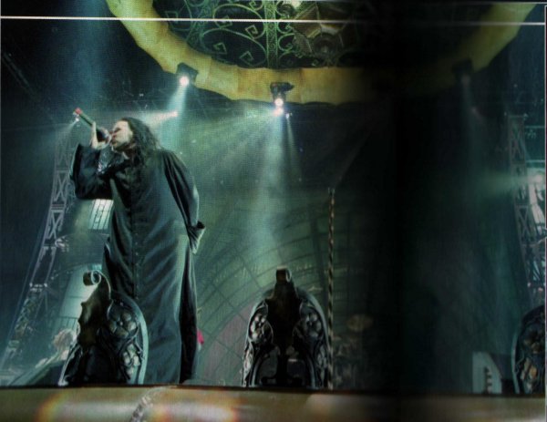 Sick & Twisted Tour Pics