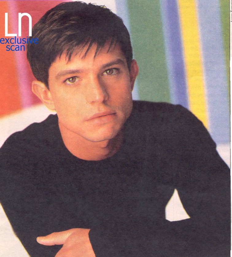 Jason Behr, Max Evans of Roswell