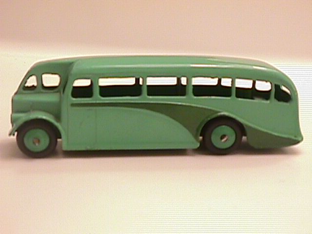 29e DINKY SINGLE DECK BUS, GREEN WITH DARK GREEN FLASH