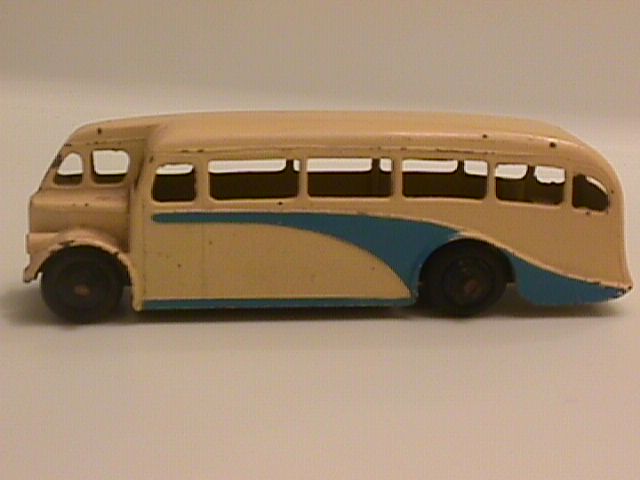 29e DINKY SINGLE DECK BUS IN WHITE WITH BLUE FLASH
