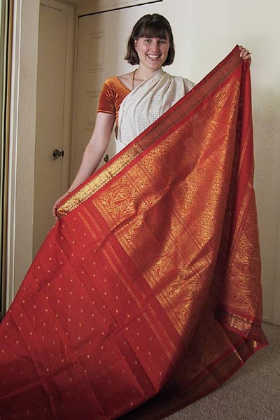 How to Wear a Sari